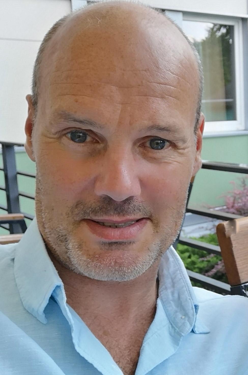 TV Voice Over - Jonathan Clays Voice Over Artist